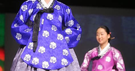 포토]한복입은 단아한 모델들