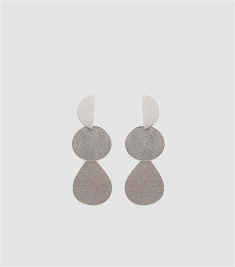 What To Wear To A Networking Event To Stand Out Who What Wear