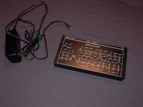 Jsi Resonator Polymoog Resonator Reverb