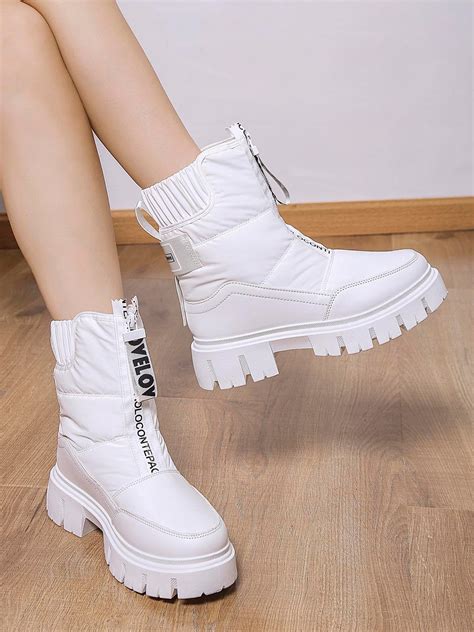 ЖІНОЧІ ЗИМОВІ ЧОБІТКИ НА СТІЧЦІ Ua