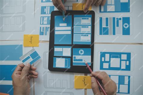 Premium Photo Website Designer Creative Planning Application Development Draft Sketch Drawing