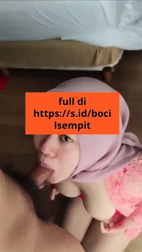 Jilbob Cantik Spong Crot Di Mulut Eporner