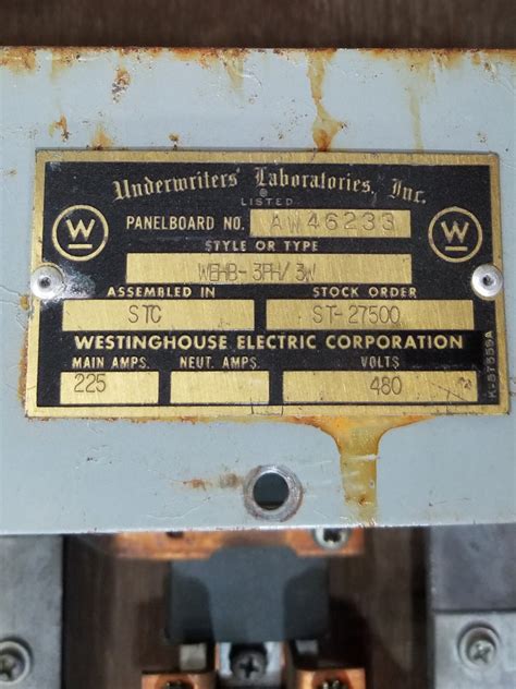 Westinghouse Panel With 225 Amp Main And Breakers 480 Volts 3 Phase 3