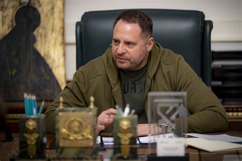 Андрій Єрмак провів телефонну розмову з радниками Президента США Премєр міністра Великої