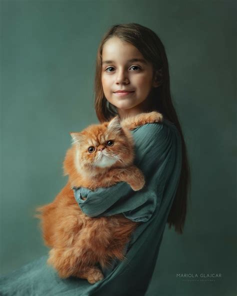 ФОТО Хүн ба амьтны хоорондох хүчтэй холбоо гэрэл зурагт хэрхэн буув