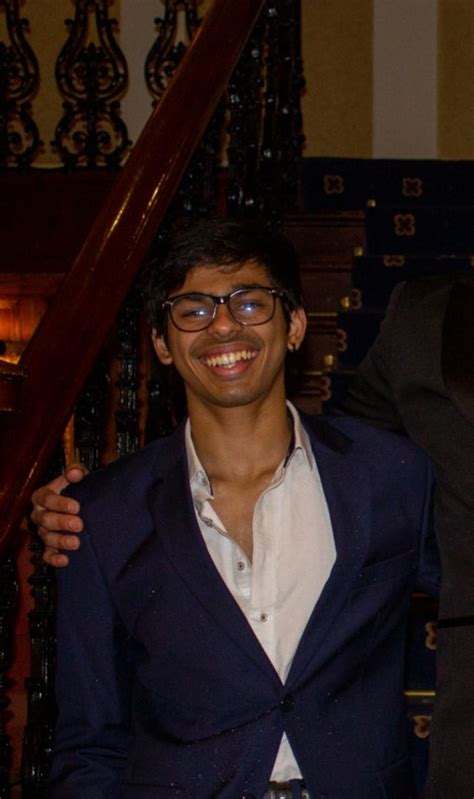 About Himanshu Kapoor Medium