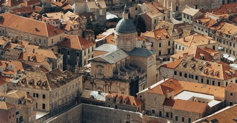 집 밖의 거리 사진 건축 경치가 좋은 고대 벽 고대 요새 공중 관광 구시가지 그림 같은 도시 풍경 도시 풍경 사진 도시의 동부 지중해 두브 로브