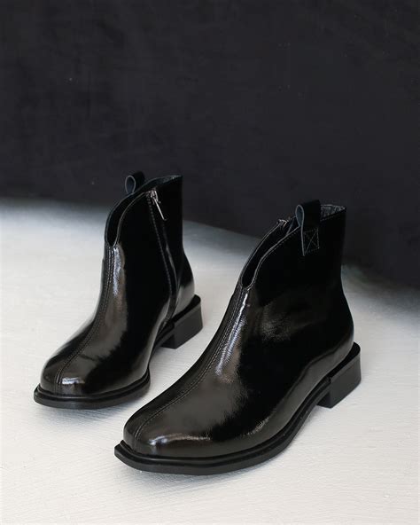 ЖІНОЧЕ ВЗУТТЯ ЛОФЕРИ ТУФЛІ ЧЕЛСІ КРОСІВКИ ЧЕРЕВИКИ ЧОБОТИ КОЗАКИ Adoreshoes Ua • Instagram