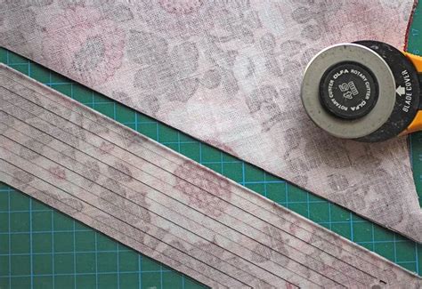 How To Make Bias Binding In Two Ways The Creative Curator