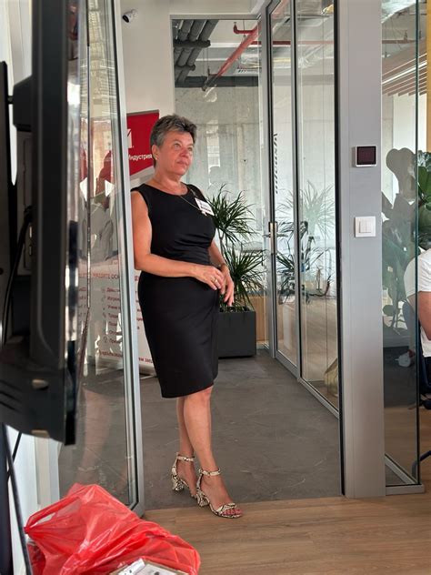 Индустрия 24 7 Редовните бизнес закуски във вторник са възможност за обмяна на идеи и контакти