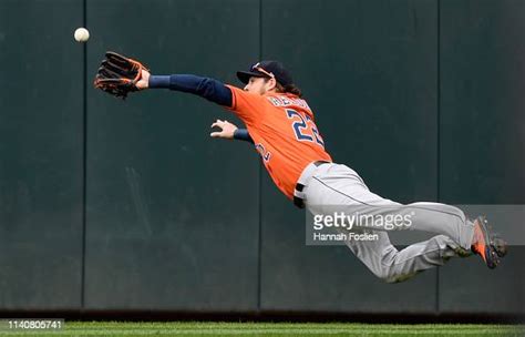 Josh Reddick Of The Houston Astros Makes A Catch In Right Field Of News Photo Getty Images