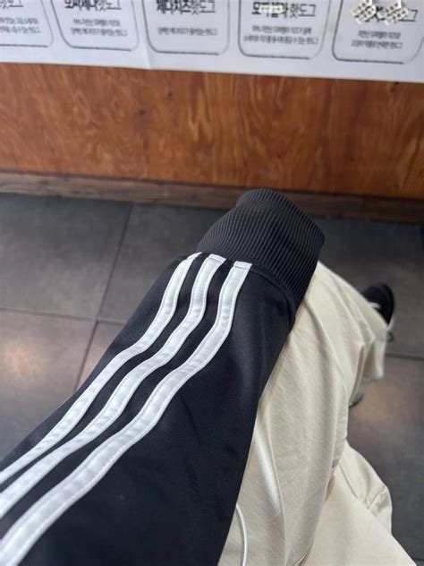 [잡담] 타는거 싫어서 여름에도 긴팔 입는사람 있늬 인스티즈 Instiz 일상 카테고리