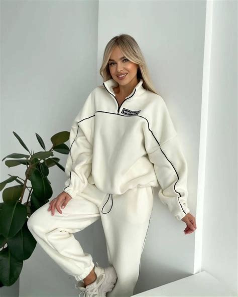 ЖЕНСКАЯ ОДЕЖДА УКРАИНА Женская одежда Украина Арт 2386 1550 Флисовый женский костюм оверсайз