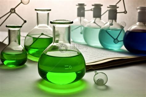 学校化学实验反应物高清图片下载 正版图片600432257 摄图网