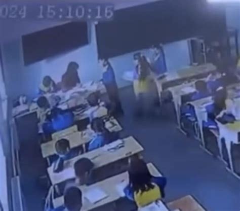 Сурагчаа зодсон багш өөр багшид уурласан уураа хүүхдэд нь гаргасан байж болзошгүй байна