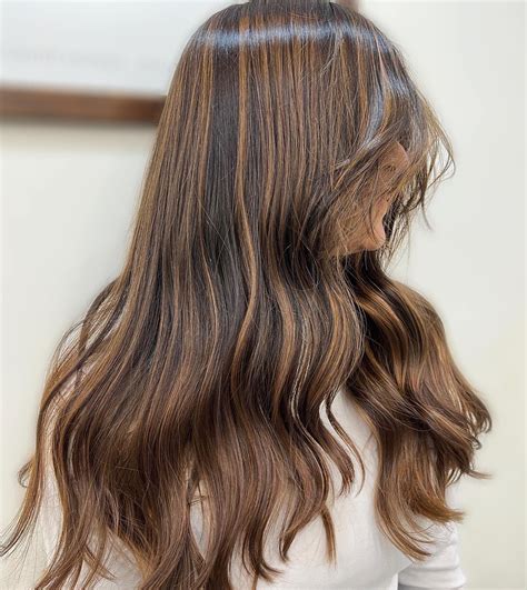 15 Best Caramel Mocha Hair Color Ideas For 2025 Dreambundles