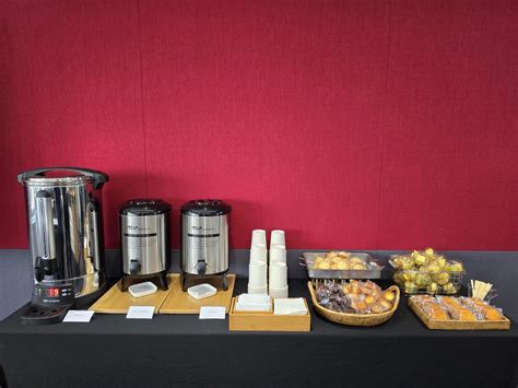 써모피셔 다과 케이터링 스튜디오 사이