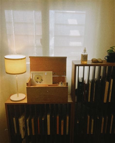 🛋️ 숙박이벤트 🧸 안녕하세요 오랜만에 연락드립니다 문득 시간이 참 빠르다는 생각이 들었어요 갖가지 북스테이가 해방촌 2년 이태원에서 3년 총 5년 시간 동안