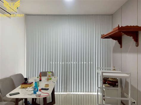 Rèm Lá Dọc Màu Trắng 011 VƯƠng Gia PhÁt