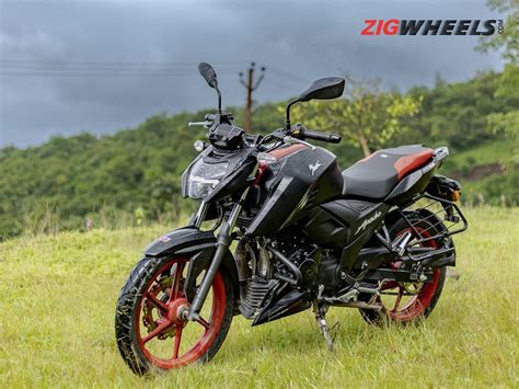 Tvs Apache Rtr 160 2v Vs 4v Differences Explained Zigwheels