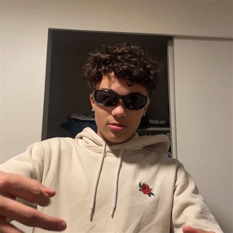 Jaemzyy Stream Is On Facebook Gaming