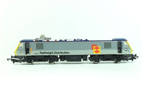 Hornby R270 Class 90131 Railfreight Distribution Grey Hattons
