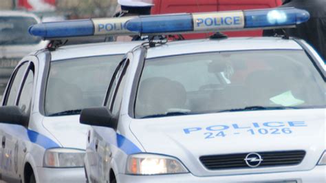 Трима са задържани след преследване и стрелба с полицията в столичния кв Левски В Новини бг