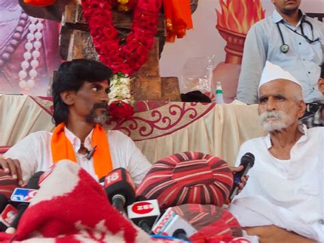 जरांगेंच्या प्रयत्नांना यश येणारत्यांनी उपोषण थांबवावेलढा थांबवू नये