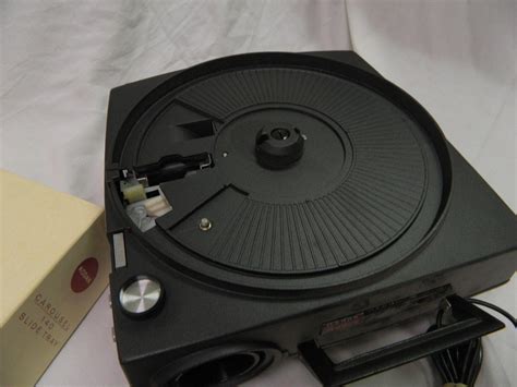 Kodak Carousel 800 Slide Projector 1790765975