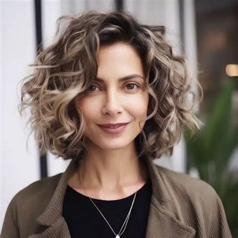 35 Best Curly Hairstyles For Women Over 50 Artofit