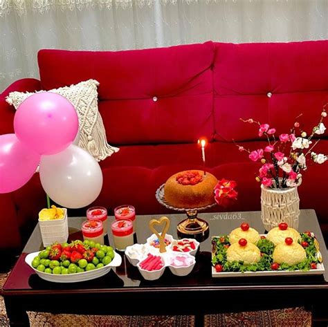 تزیین میز تولد لاکچری و شیک مدل های ساده و کم هزینه خانگی