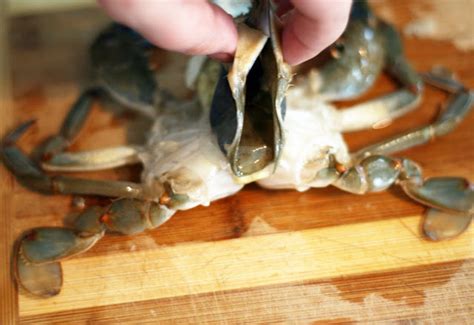 How To Clean Soft Shell Crabs Coconut And Lime