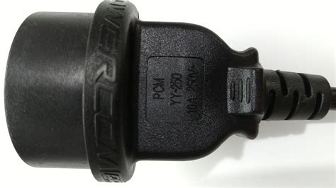 Кабель Iec 320 C14 Powercom Scut — купить по низкой цене в интернет магазине ОНЛАЙН ТРЕЙД РУ