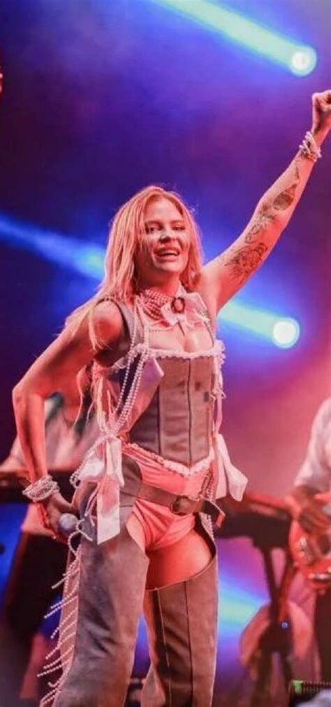 Luísa Sonza Homenageia Oxum No Carnaval De Recife Jornal De Brasília