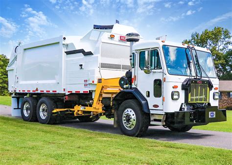 Automated Side Loader Garbage Truck