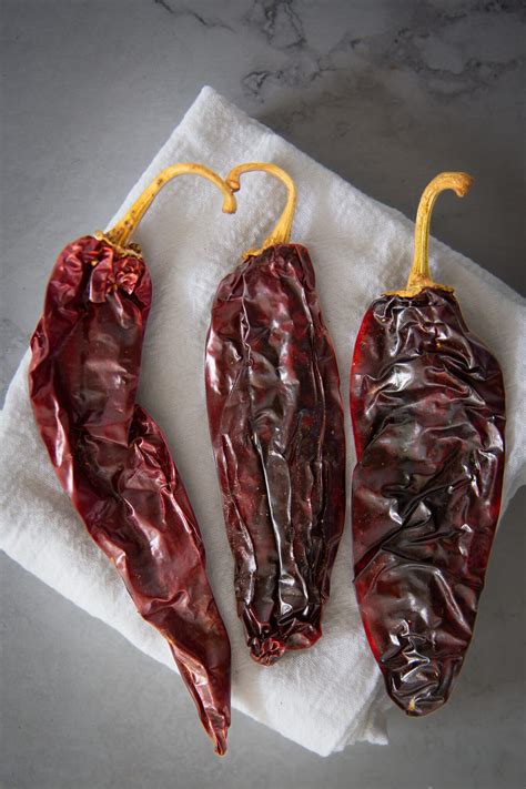 Chile Guajillo What It Is How To Use It And Recipes