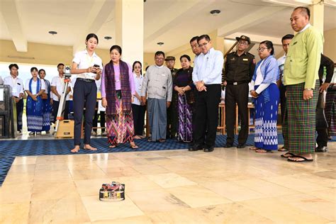 နိုင်ငံတော်စီမံအုပ်ချုပ်ရေးကောင်စီအဖွဲ့ဝင် ဒေါ်ဒွဲဘူ မိုးညှင်းခရိုင်အတ