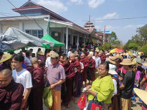 ကျောက်မဲမြို့နယ်တွင် တပေါင်းလပြည့်နေ့၌ ၄၄ ကြိမ်မြောက် မြို့နယ်လုံးကျွတ် ဆွမ်းဆန်စိမ်းလောင်းလှူပ
