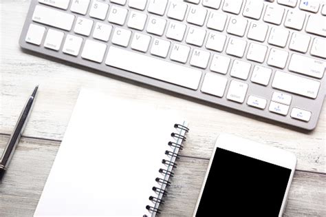 사무실 책상 테이블에 용품이 있습니다 플랫 레이 비즈니스 작업장 및 개체 맨 위 보기입니다 텍스트 공간 복사 검은색에 대한 스톡 사진 및 기타 이미지 Istock