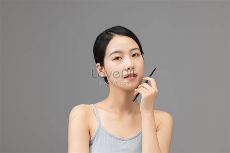 Skin Care Beauty Beauty Use Eyebrow Pencil Picture And Hd Photos Free