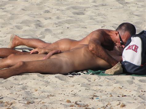 Hommes Nus Avec Plage Debout Photos De Filles Porno