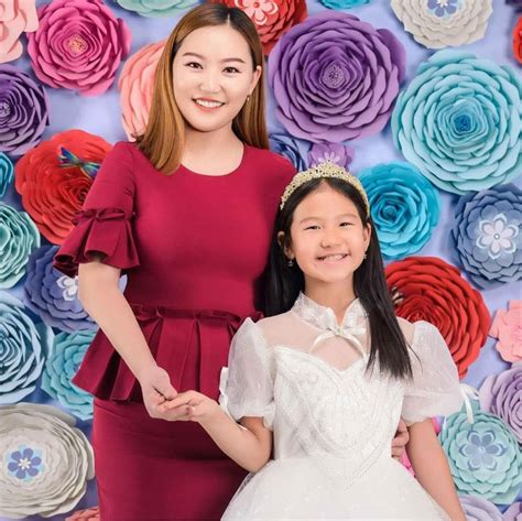 Мөнхсайхан Г Гэрэлцэцэг хайртай дүүдээ төрсөн өдрийн баярын мэнд хүргэе Хайртай даа дүүдээ