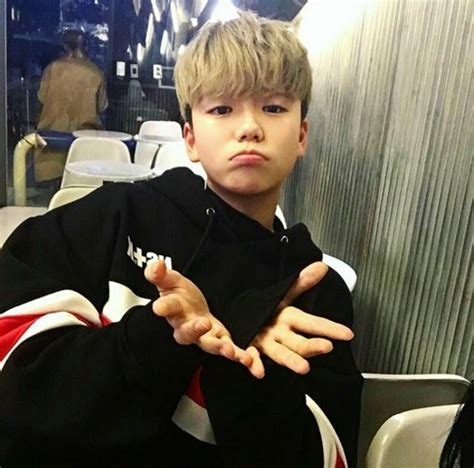 ~hwang Yun Gyeong~ Wiki Idols Twitter Amino