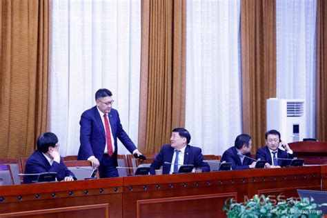 ТБХ Монгол Улсын 2024 оны төсвийн тухай хуулийн төслүүдийн хоёр дахь хэлэлцүүлгийг хийв