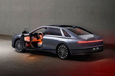 현대차 2025년형 그랜저 출시 가격 인상 최소화해 3768만 원부터 시작 현대차 2025년형 그랜저 출시 가격 인상 최소화해 3768만 원부터 시작