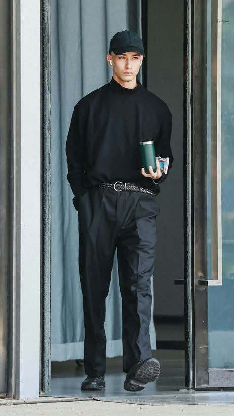 Asians☆에 있는 🀄️「𝐒𝐎𝐍𝐈𝐌𝐁𝐀」🀄️ 님의 핀 남자 패션 남성용 의류 스타일 한국 패션 남자