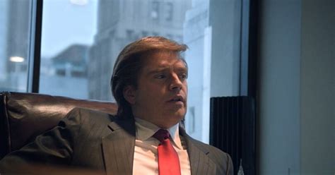 젊은 트럼프 그린 영화 ‘어프렌티스 논란 속 美 개봉하니