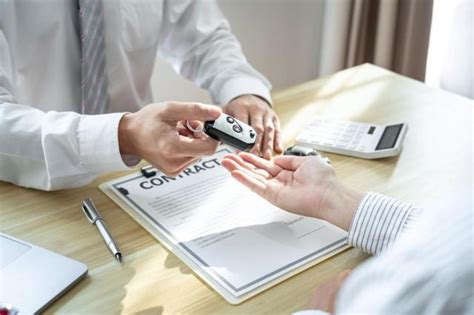 Nna 中 자동차 딜러 가격경쟁으로 3조 엔 손실 亚洲日报