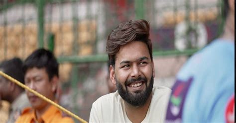 ऋषभ पंत का दिल नहीं मान रहा फिर लड़खड़ाते कदमों से नाप दी लंबी दूरी