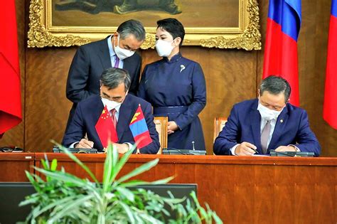 “thediplomat” Эрдэнэбүрэнгийн усан цахилгаан станц Монголын хамгийн